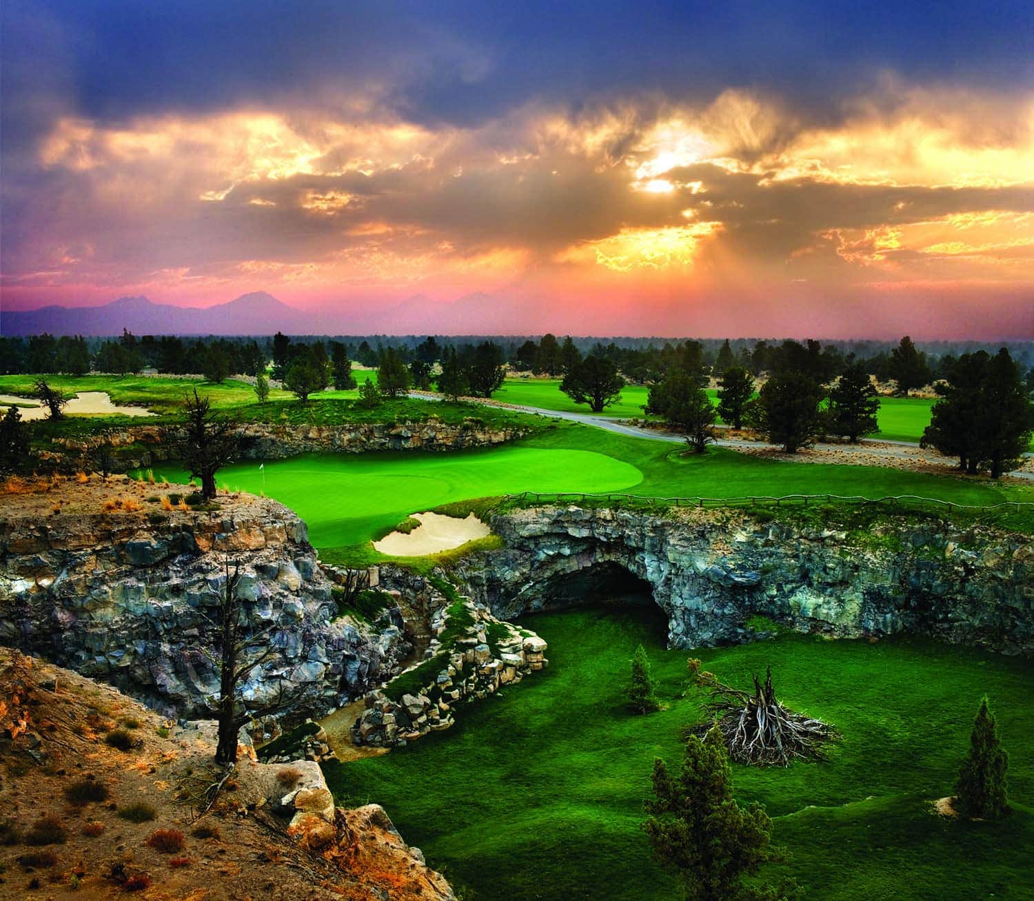Golf – Pronghorn Club